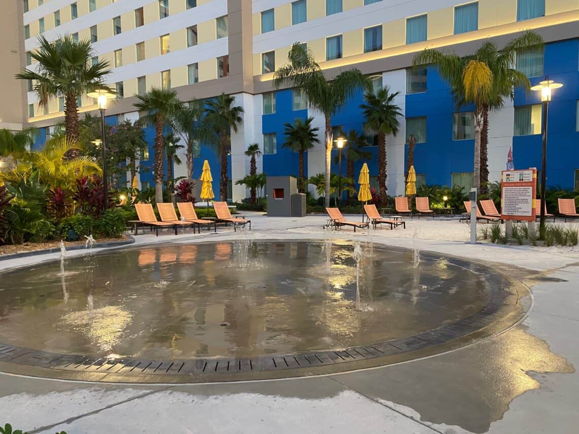 Universal’s Endless Summer Resort – Dockside Inn & Suites Review » 2 ...