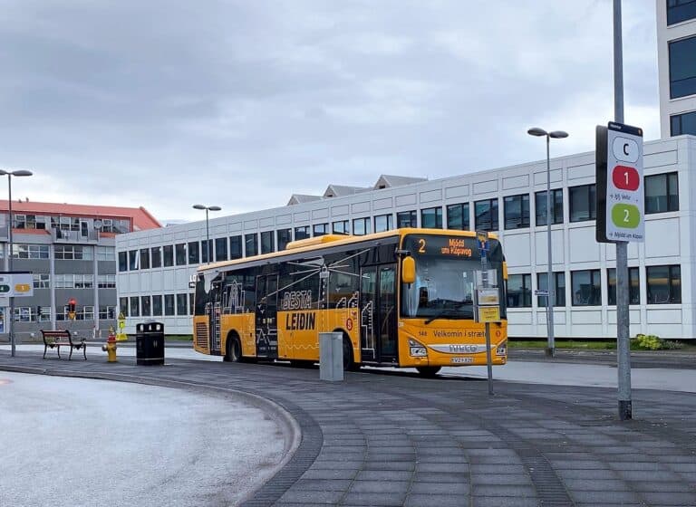How to Buy and Use Reykjavik Public Bus Ticket | Strætó Smartphone App ...