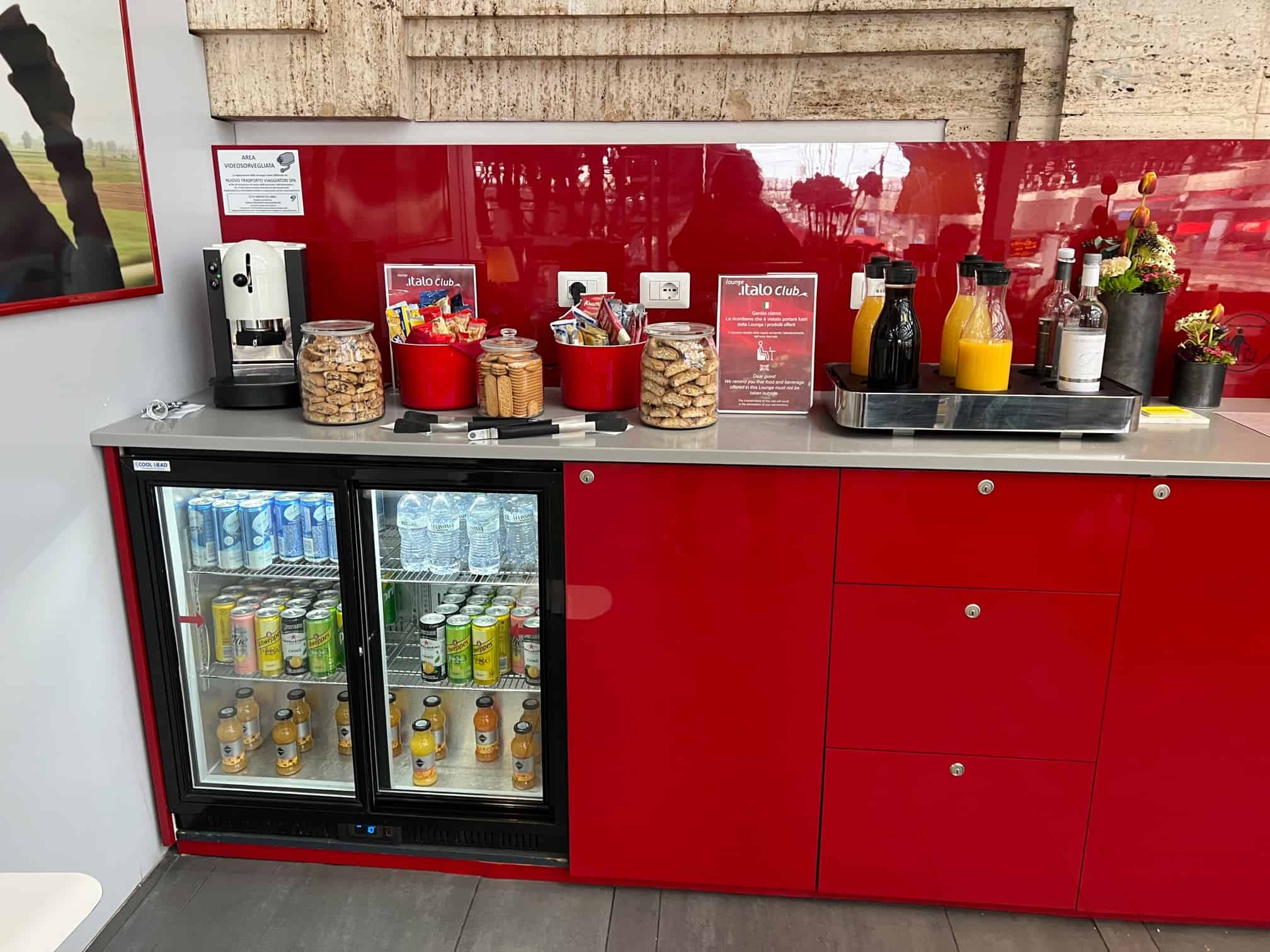 Italo Club Lounge at Milano Centrale Review » 2-for-1 Around The World